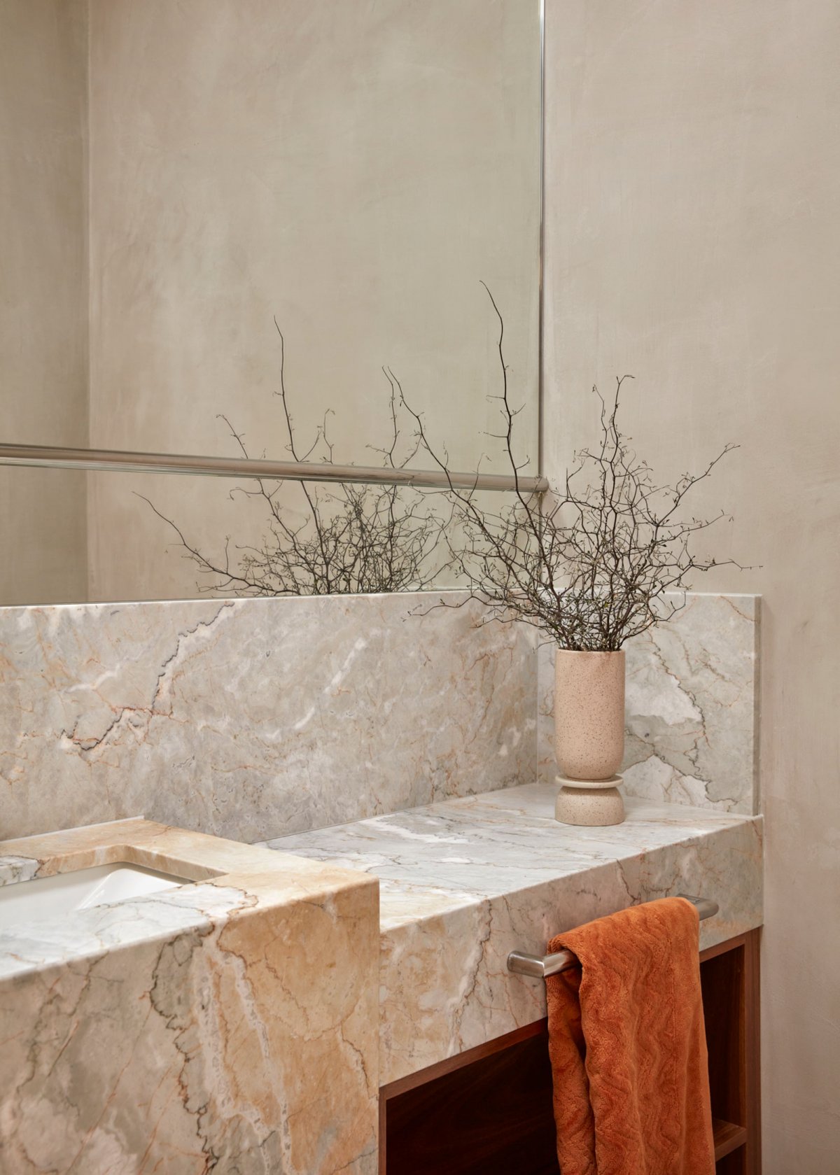 YINJISPACE - State of Kin x Scott Street